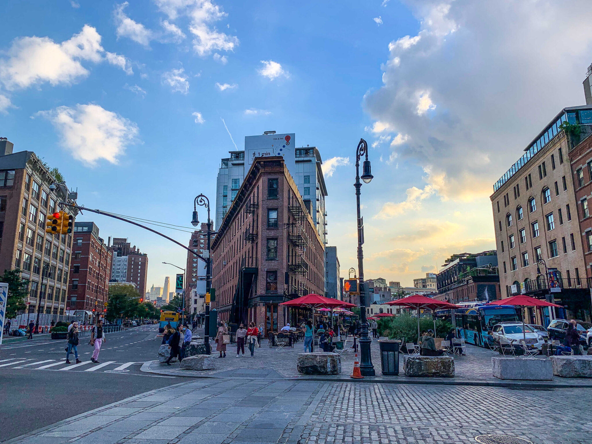 Why Do People Love New York?: The Pros And Cons Of Living In NYC — The ...